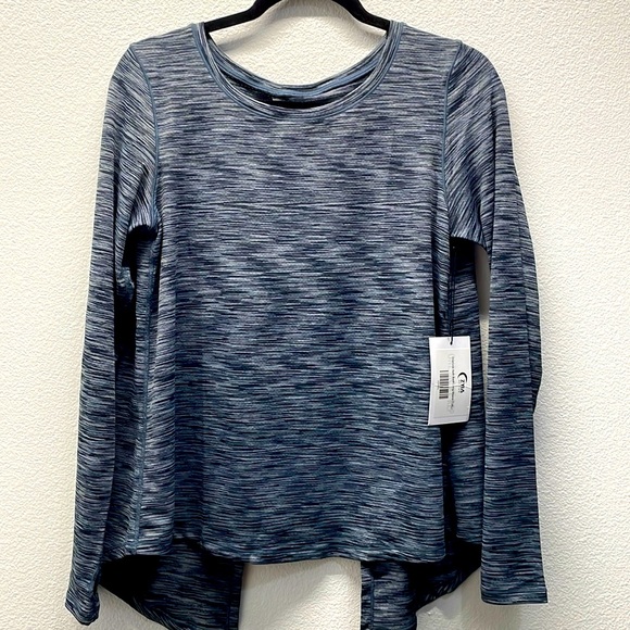ZYIA | Tops | Zyia Active Charcoal Split Back Long Sleeve Xl | Poshmark